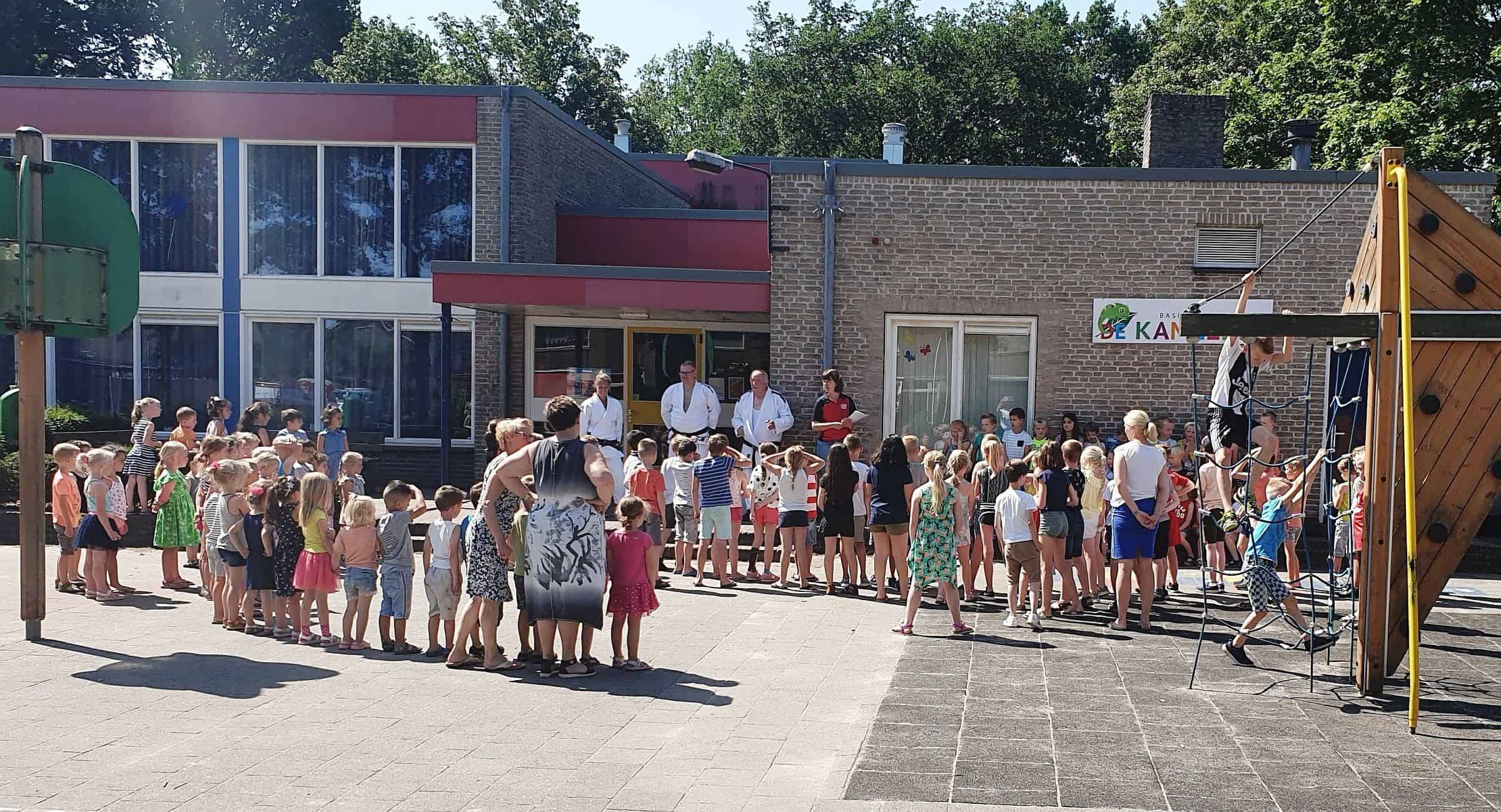 Groep 3 van De Kameleon maakt de mooiste tekeningen - Rond Haaksbergen
