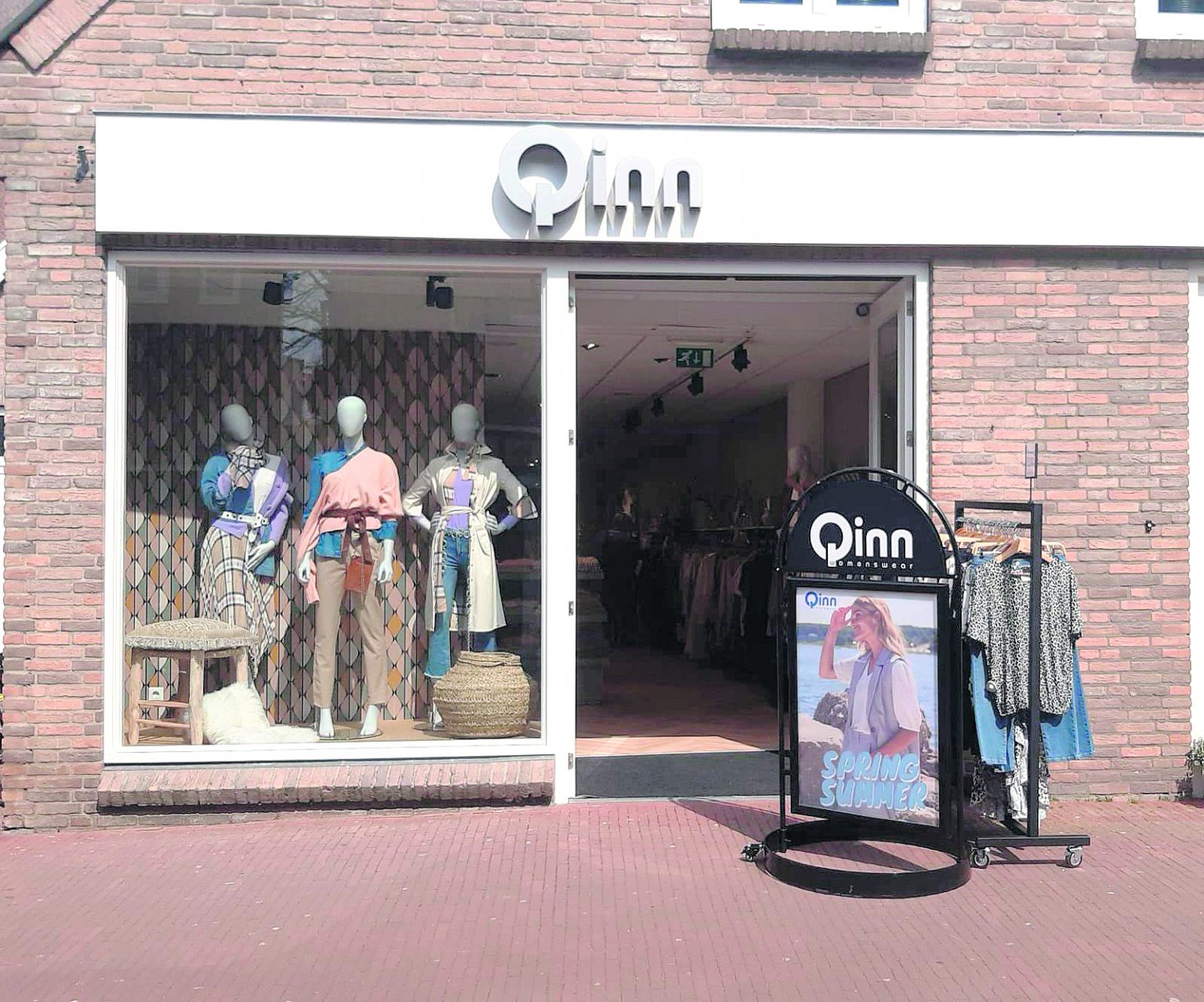 Qinn womanswear in nieuw pand - Rond Haaksbergen
