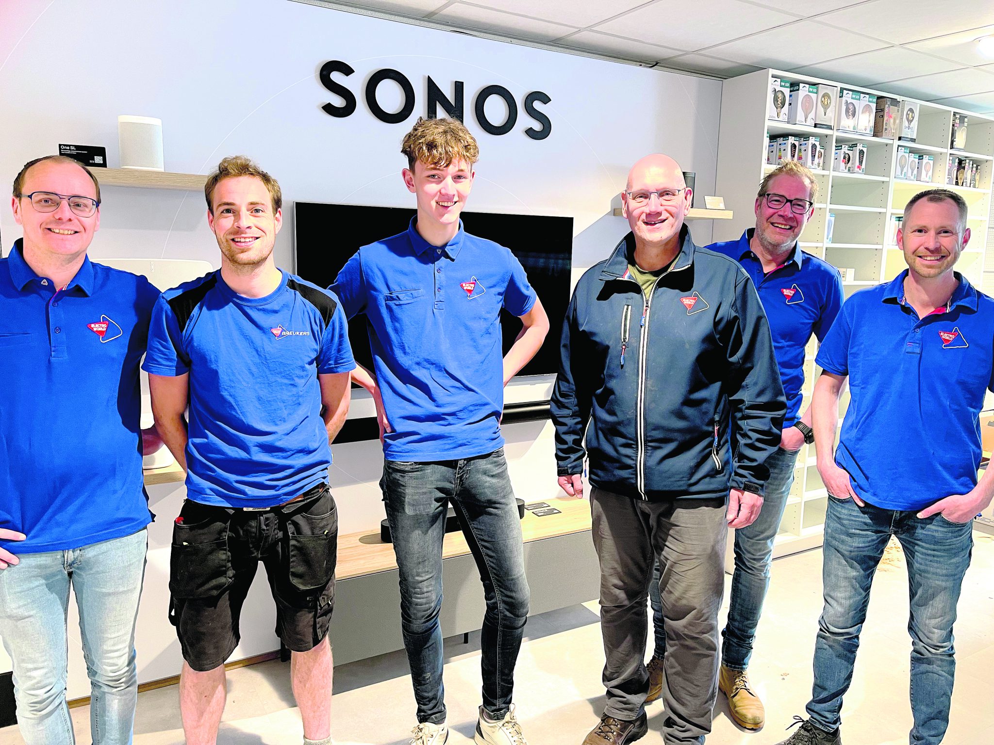 Electro World Breukers moderner en groter - Rond Haaksbergen