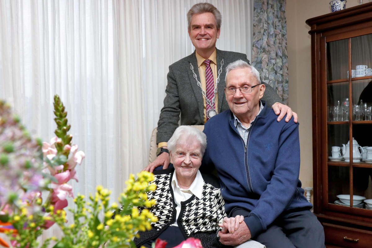 Jan en Betsy in den Nieuwenkamp-Bokdam 65 jaar getrouwd - Rond Haaksbergen