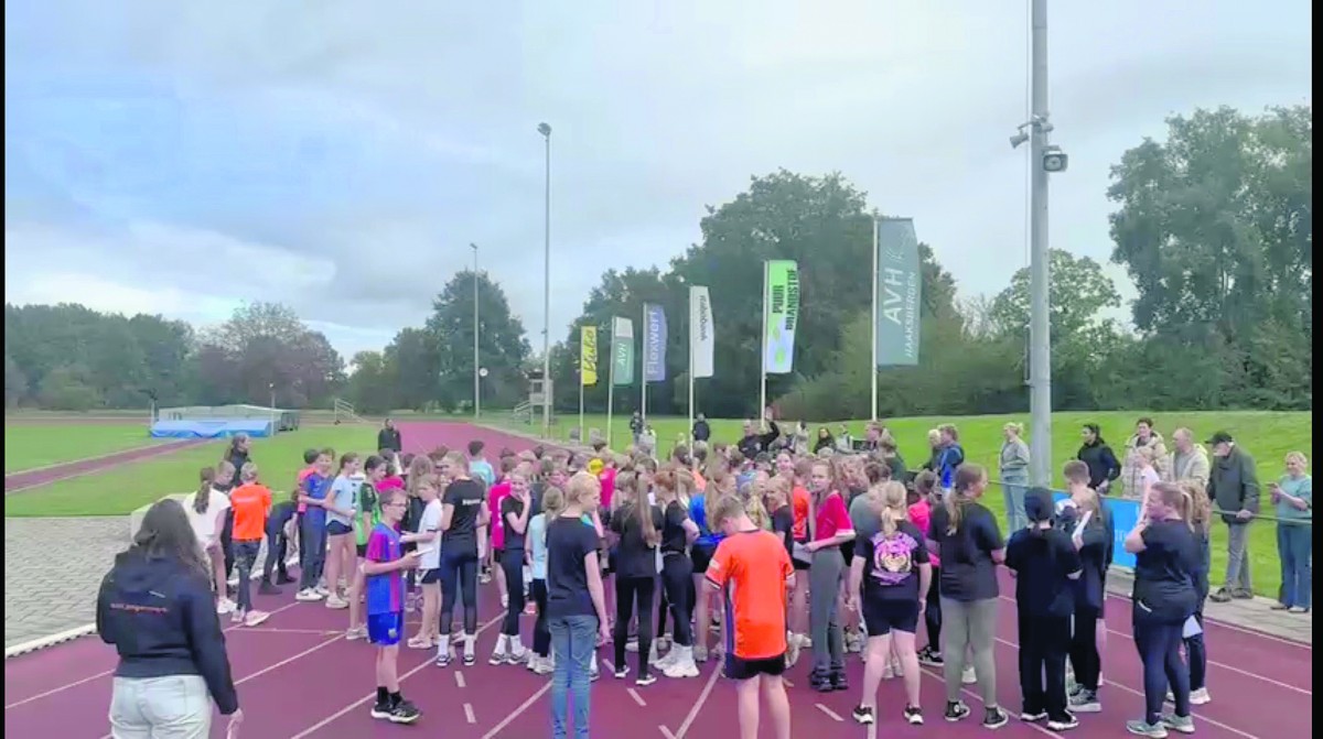 Leerlingen Assink lyceum lopen voor Skillz - Rond Haaksbergen